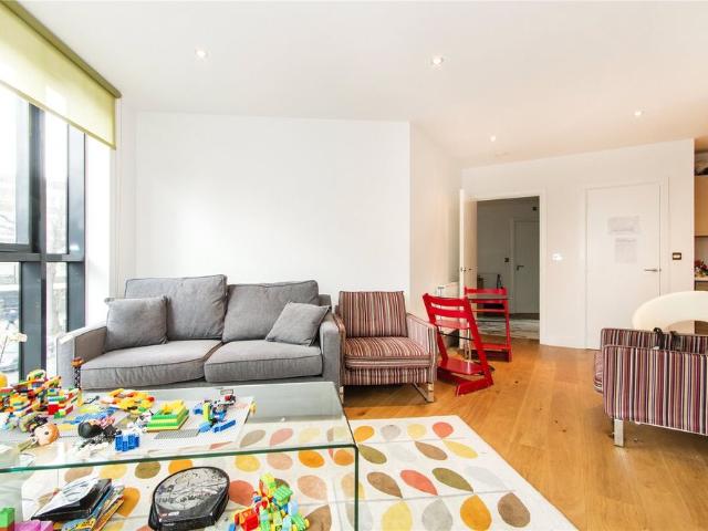 Lee Street, London, E8 4FB