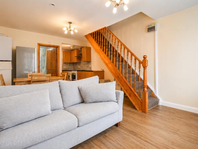 Lee Road, Greenford UB6, 1 bed flat to rent, £1,300 pcm | PrimeLocation