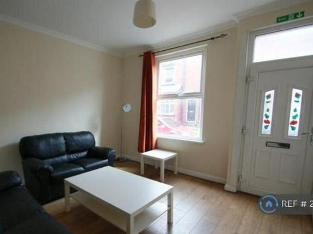 Leeds, 4 Bedroom Terraced