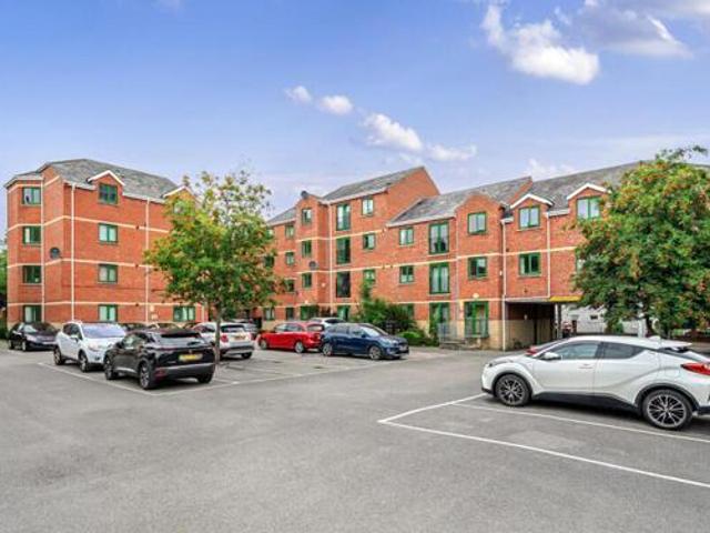 Leeds, Admiral Street, West Yorkshire, 2 Bedroom Flat