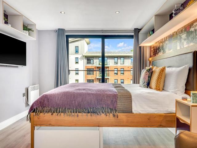 Leeds, Leeds 1 bed flat to rent £1,153 pcm £266 pw