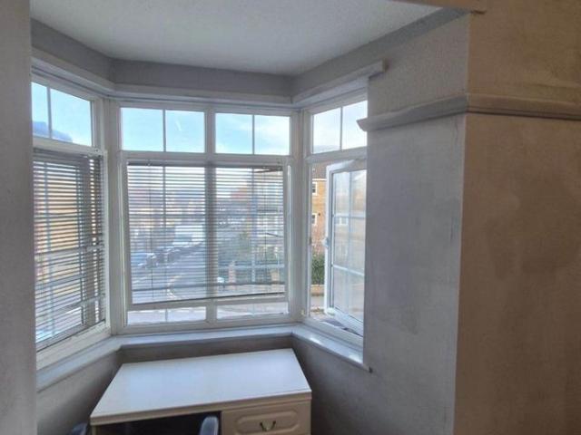 Leeds LS10, 3 bed terraced house to rent, £1,050 pcm | PrimeLocation