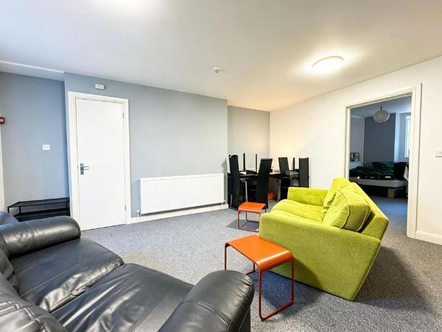 LEEDS LS6 3 bed terraced house to rent £1,690 pcm £390 pw