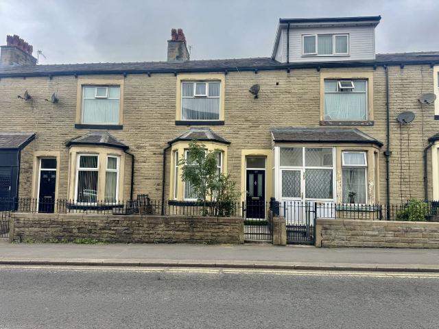 Leeds Road, Nelson BB9, 3 bed terraced house to rent, £800 pcm | PrimeLocation