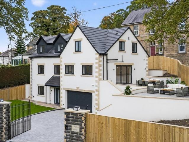 Leeds Road, Bramhope, Leeds, West. 5 bed detached house to rent £6,000 pcm £1,385 pw