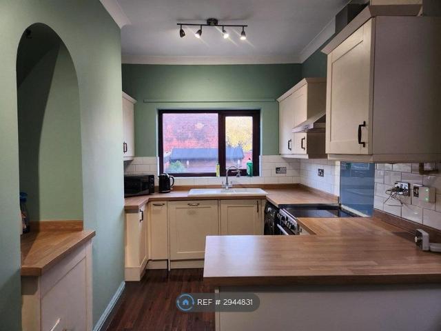 Leeds Road, Wakefield WF1, Room to rent, £575 pcm | PrimeLocation