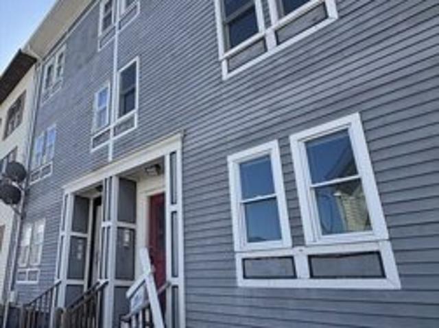 Leeds St, Boston, Home For Sale