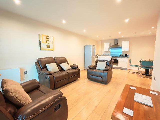 Leeds Street, Liverpool L3, 2 bed flat to rent, £950 pcm | PrimeLocation