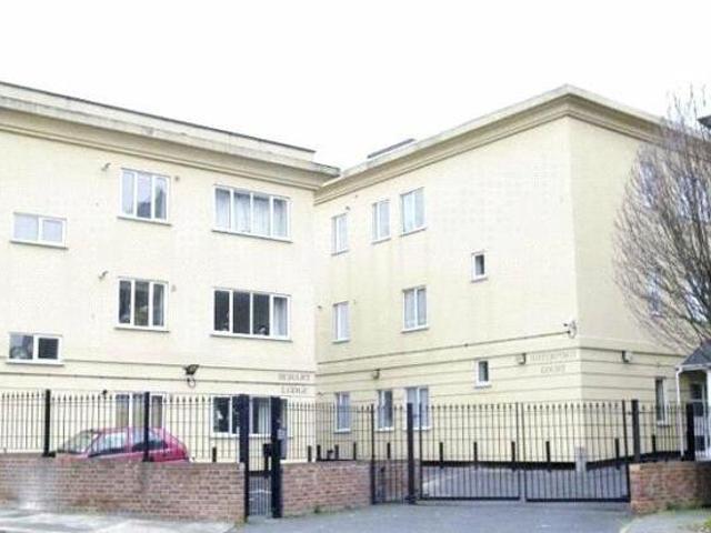 Leeland Terrace, Ealing, 2 Bedroom Apartment