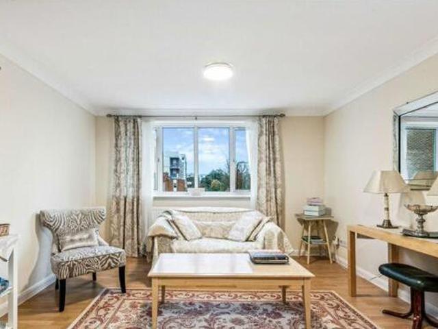 Leeland Terrace, London, 2 Bedroom Apartment