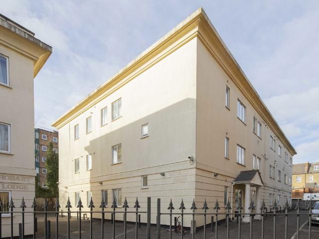 Leeland Terrace, West Ealing W13, 2 bed flat to rent, £2,200 pcm | PrimeLocation