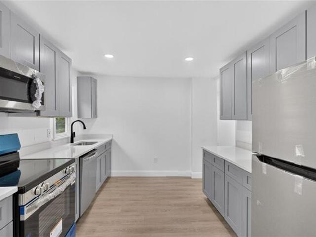 Lees Ln, Glocester, Home For Sale