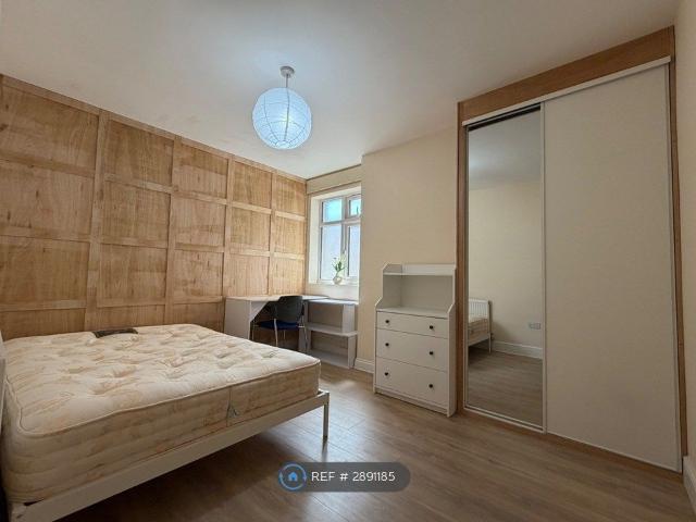 Lees Road, Uxbridge UB8, Room to rent, £790 pcm | PrimeLocation
