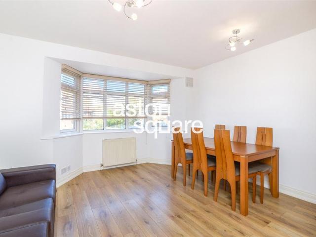 Leeside Crescent, London, NW11 2 bed apartment to rent £1,750 pcm £404 pw