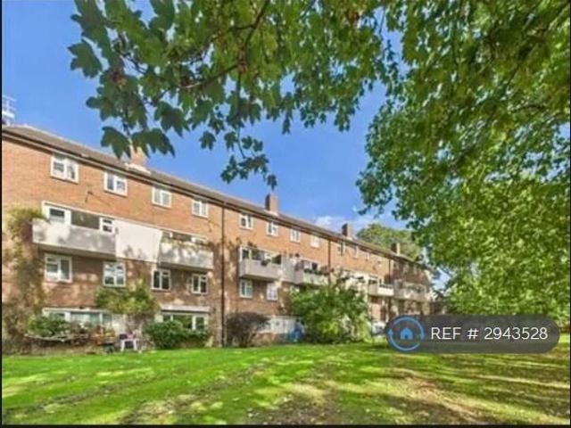 Leeson House, Twickenham, TW1 2 bed maisonette to rent £1,850 pcm £427 pw