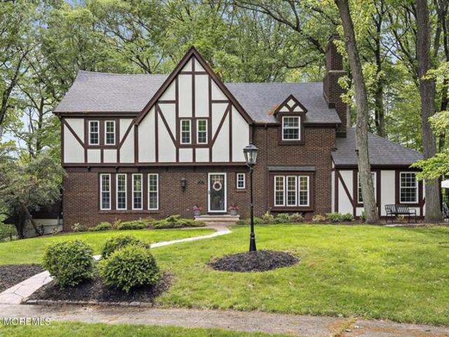 Lefferts Ct, Middletown, Home For Sale