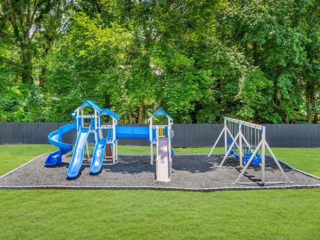 Legacy 2000 1 Bedroom Apartment for Rent at 2000 Spring Drive, Garner, NC 27529