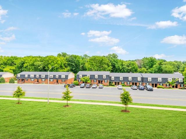 Legacy 2000 1 Bedroom Apartment for Rent at 2000 Spring Drive, Garner, NC 27529