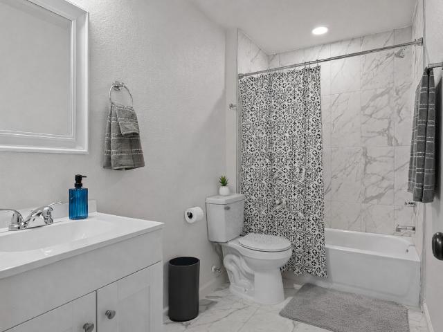 Legacy @64th 2 Bedroom Apartment for Rent at 1329 E 64th St, Tulsa, OK 74136