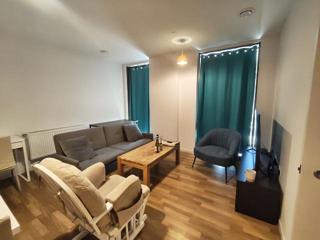 Legacy Building, Embassy Gardens, Ace Way, London SW11, 2 bed shared accommodation to rent, £3,033 pcm | PrimeLocation