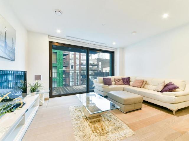 Legacy Building, Embassy Gardens. 1 bed apartment to rent £3,575 pcm £825 pw