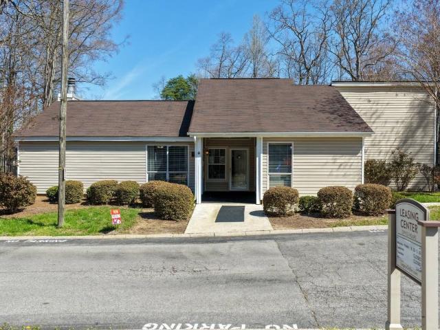 Legacy on Elm Apartments 1 Bedroom Apartment for Rent at 8 Covey Ln, Greensboro, NC 27406
