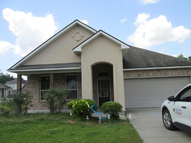 Legacy Oaks Ln