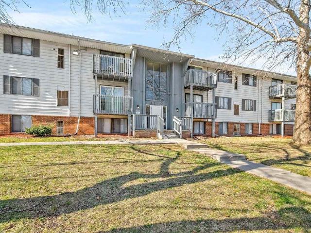 Legacy Meadows 2 Bedroom Apartment for Rent at 3610 Twana Dr, Des Moines, IA 50310 Lower Beaver