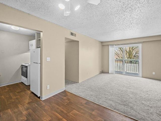 Legacy Meadows 2 Bedroom Apartment for Rent at 3610 Twana Dr, Des Moines, IA 50310 Lower Beaver