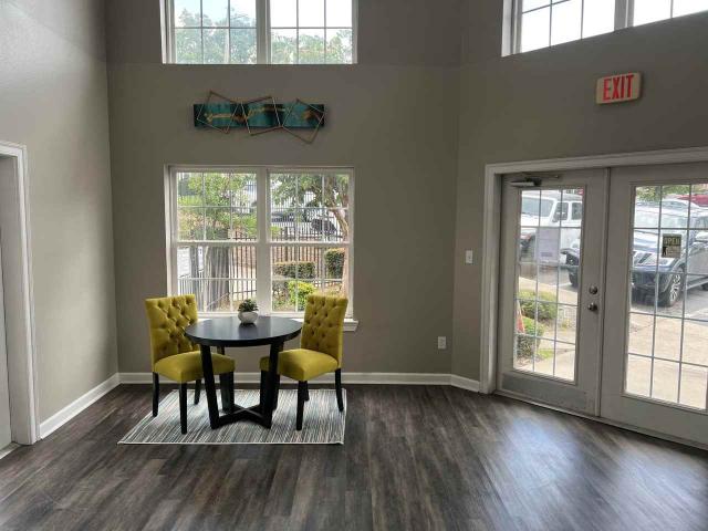 Legacy Pointe 1 Bedroom Apartment for Rent at 6838 Cantrell Rd, Little Rock, AR 72207