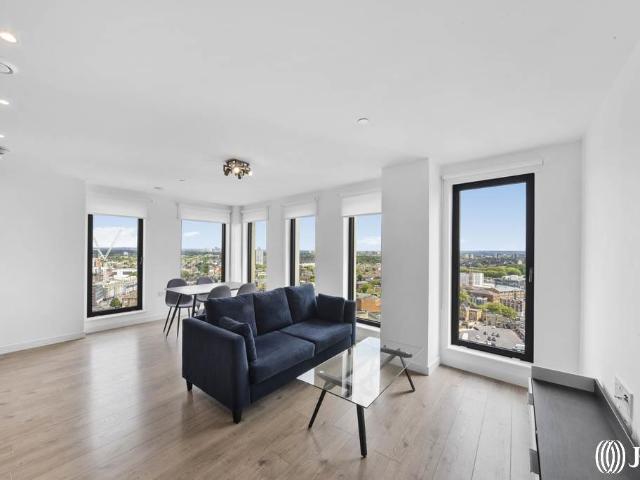 Legacy Tower, Great Eastern Road. 1 bed apartment to rent £2,250 pcm £519 pw