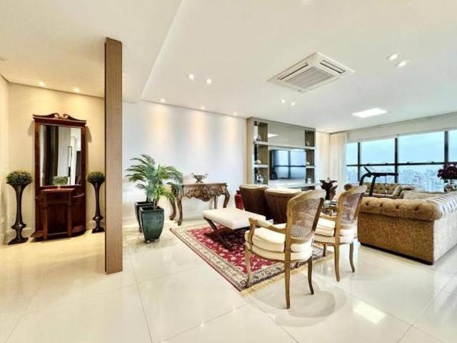 LEGEND R$ 4.750.000 Apartamento à venda, 3 Suítes, 274m², 4 Vagas, Gleba Palhano, Londrina, PR