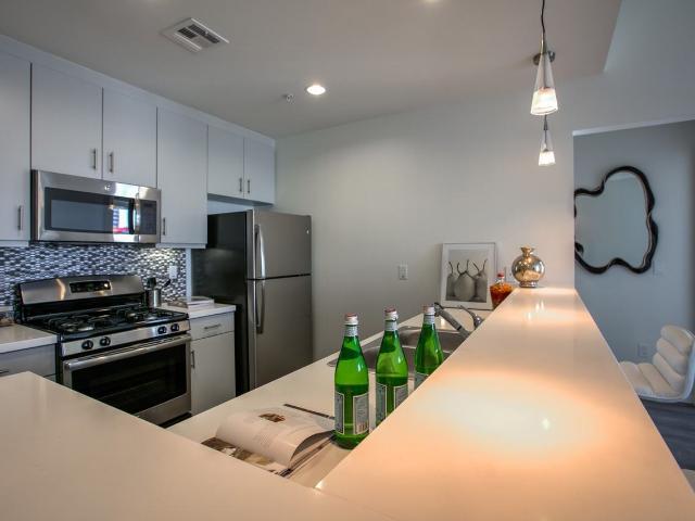Legendary Glendale 1 Bedroom Apartment for Rent at 300 N Central Ave, Glendale, CA 91203 City Center