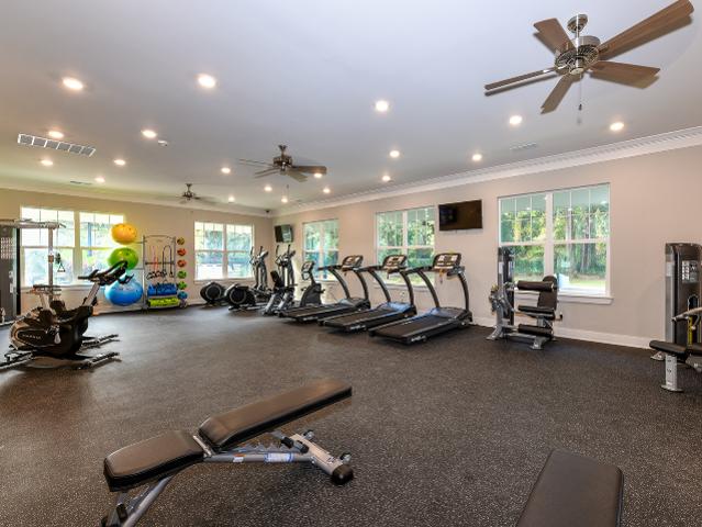 Legends North of Broad 2 Bedroom Apartment for Rent at 100 Pinckney Marsh Lane, Beaufort, SC 29906