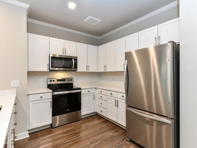 Legends North of Broad 2 Bedroom Apartment for Rent at 100 Pinckney Marsh Lane, Beaufort, SC 29906