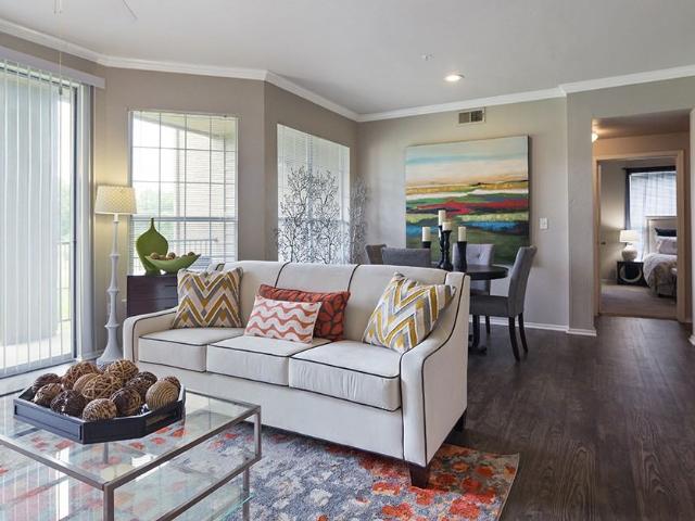 Legends at Chase Oaks 3 Bedroom Apartment for Rent at 701 Legacy Dr, Plano, TX 75023