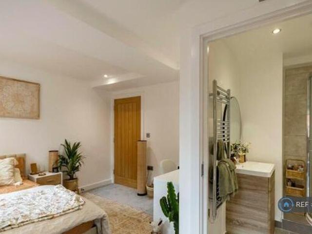 Legge Lane, Birmingham, 2 Bedroom Flat