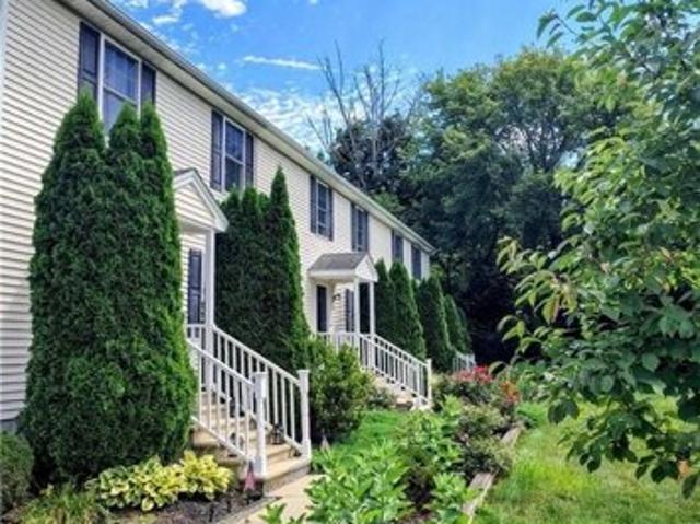 Legris Commons Ln Unit,west Warwick, Home For Sale