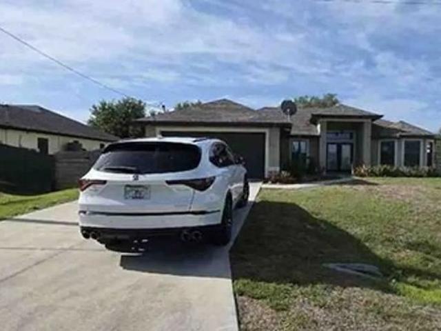432 Piedmont St, Lehigh Acres, FL 33974