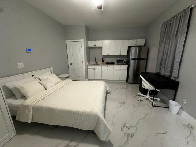 Lehigh Studio Unit