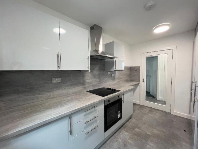 Leith Walk, Dundee DD2, 2 bed flat to rent, £750 pcm | PrimeLocation