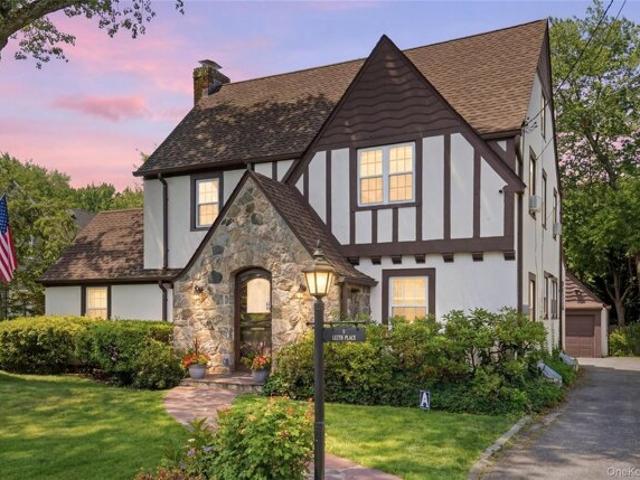 Leith Pl, White Plains, Home For Sale