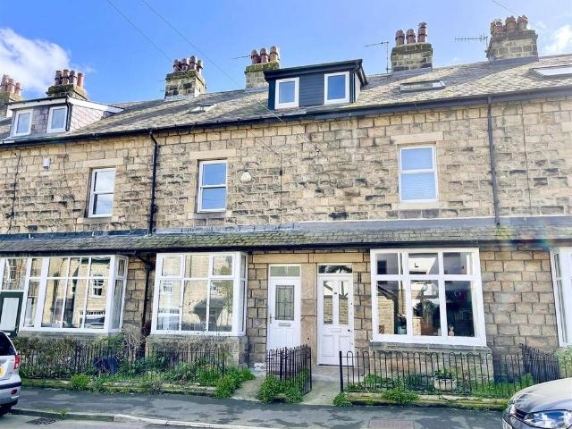 Leicester Crescent, Ilkley 4 bed terraced house to rent £1,695 pcm £391 pw