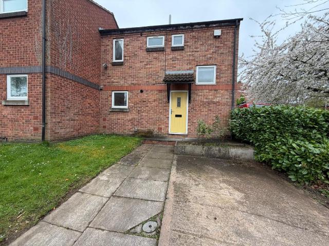 Leicester LE5, 3 bed end terrace house to rent, £1,250 pcm | PrimeLocation
