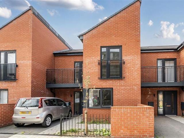 Leicester LE3 3 bed terraced house to rent £1,480 pcm £342 pw
