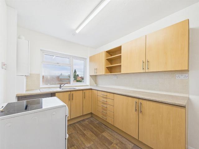 Leicester Street, Bulkington, Bedworth CV12, 3 bed flat to rent, £875 pcm | PrimeLocation