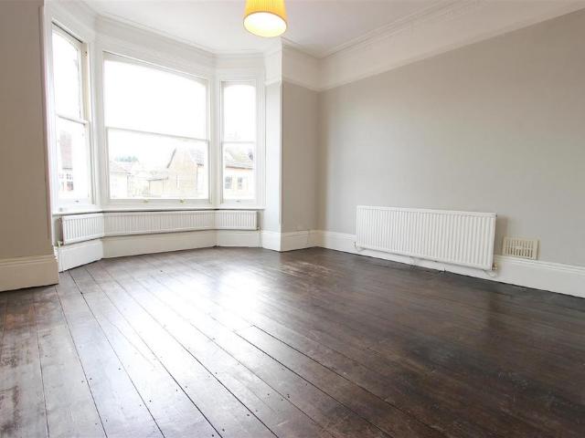 Leicester Road, Barnet, EN5 1 bed apartment to rent £1,550 pcm £358 pw