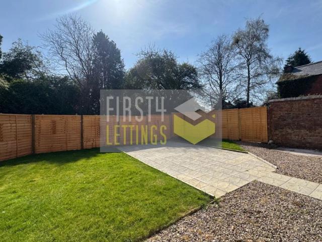 Leicester Road, Kibworth Harcourt, Leicester, LE8