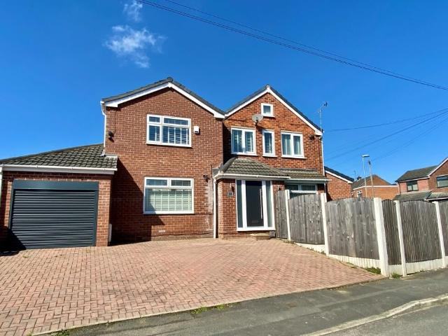 Leicester Road, Manchester M35, 4 bed bungalow to rent, £2,100 pcm | PrimeLocation