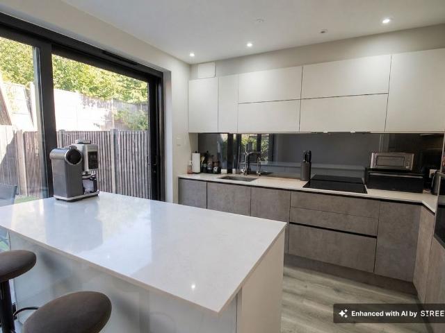 Leicester Road, New Barnet EN5, 2 bed semi detached house to rent, £2,250 pcm | PrimeLocation